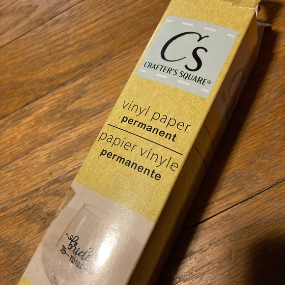 Design | Crafters Square Vinyl Paper Bundle 4 | Poshmark